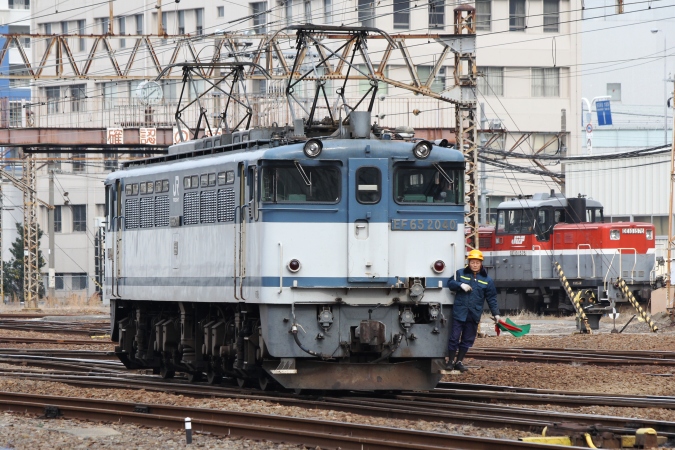 EF65－1040（→2040) (岡→新) - 特集：21世紀になっても活躍する標準直流電気機関車「EF65形」